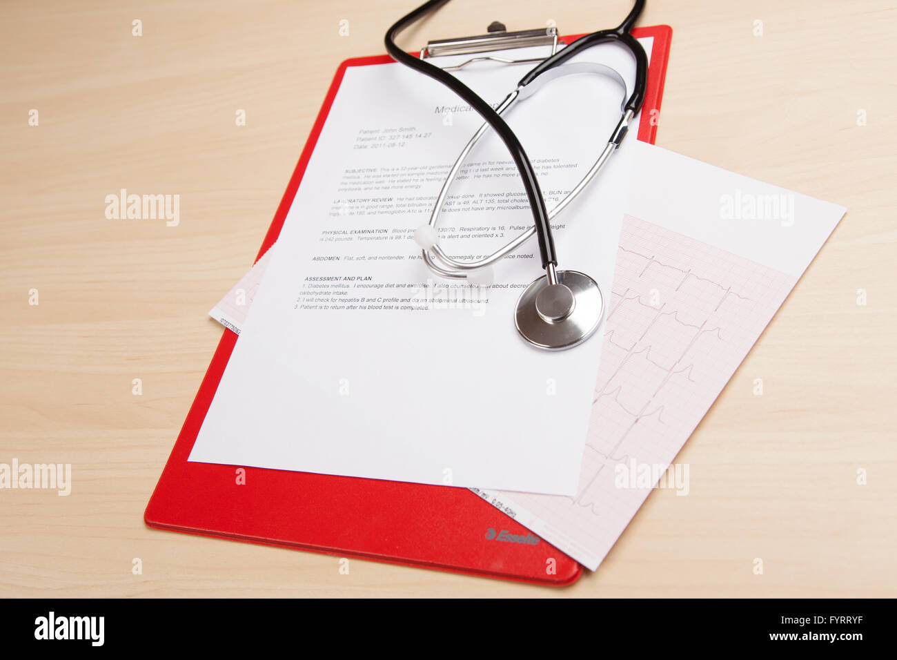 Medical report and cardiogram Stock Photo - Alamy