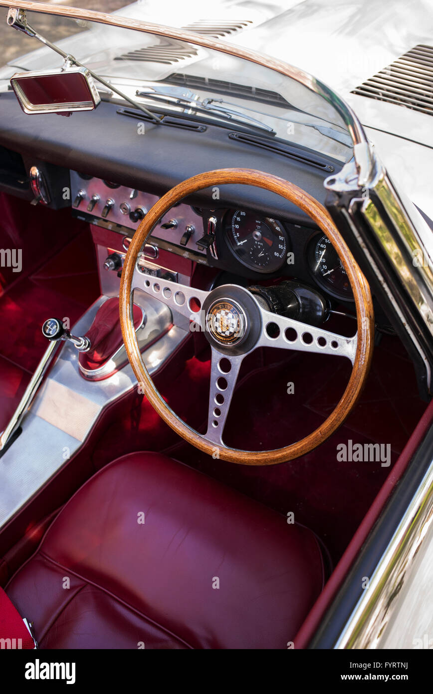 Jaguar e type interior hi-res stock photography and images - Alamy