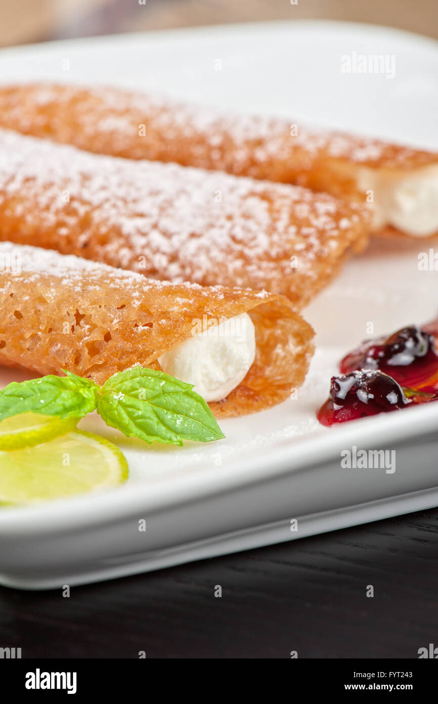 Sicilian cannoli plate hi-res stock photography and images - Alamy