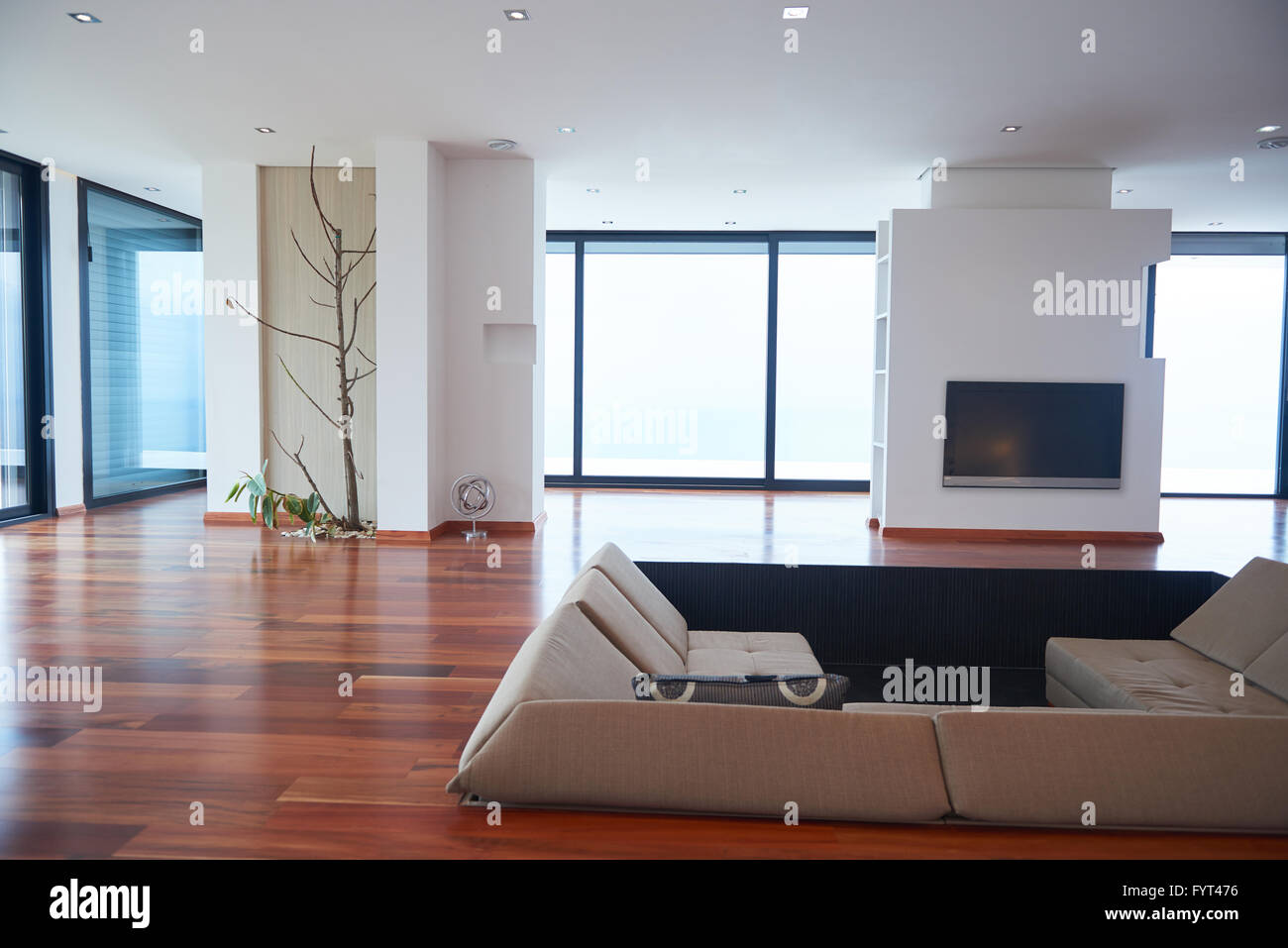 Appartment hi-res stock photography and images - Alamy