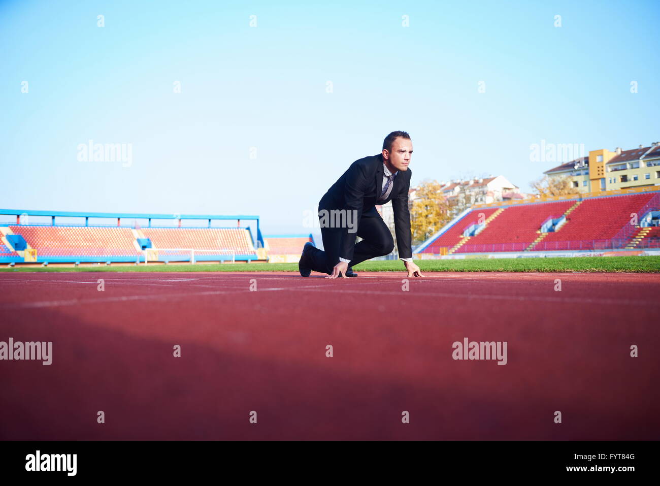 business man ready to sprint Stock Photo - Alamy
