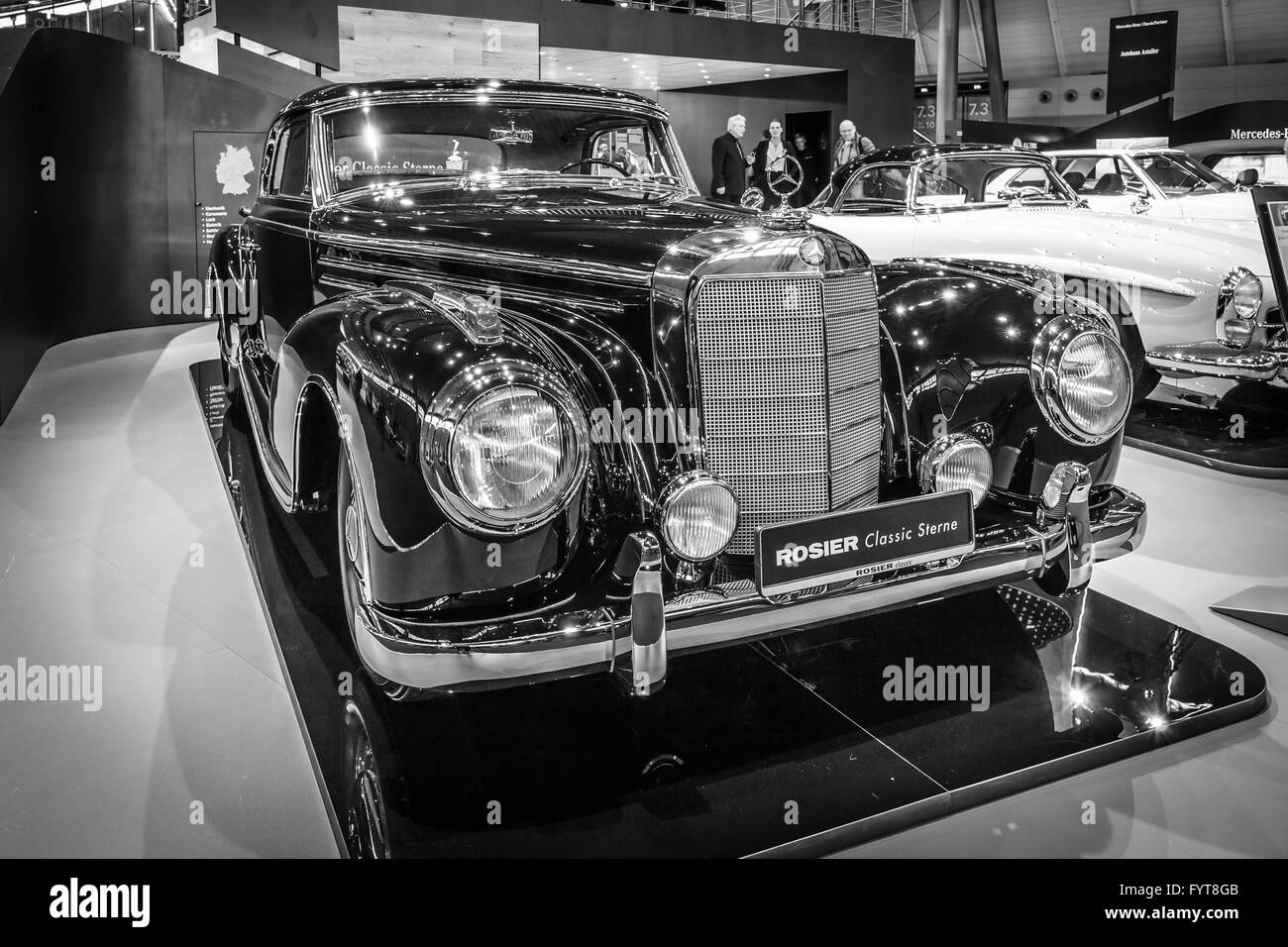 Vintage car Mercedes-Benz 300 Sc Coupe (W188 II), 1956 Stock Photo - Alamy