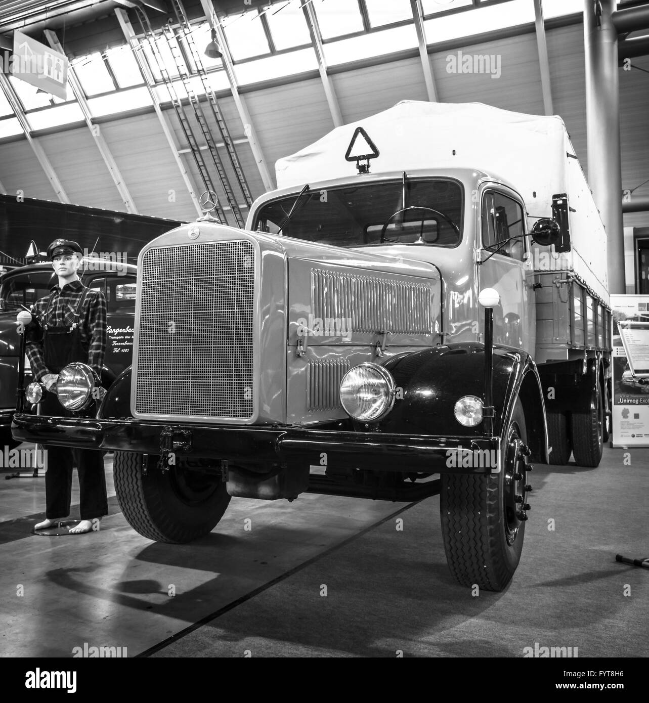 Heavy truck Mercedes-Benz L5000, 1951 Stock Photo - Alamy