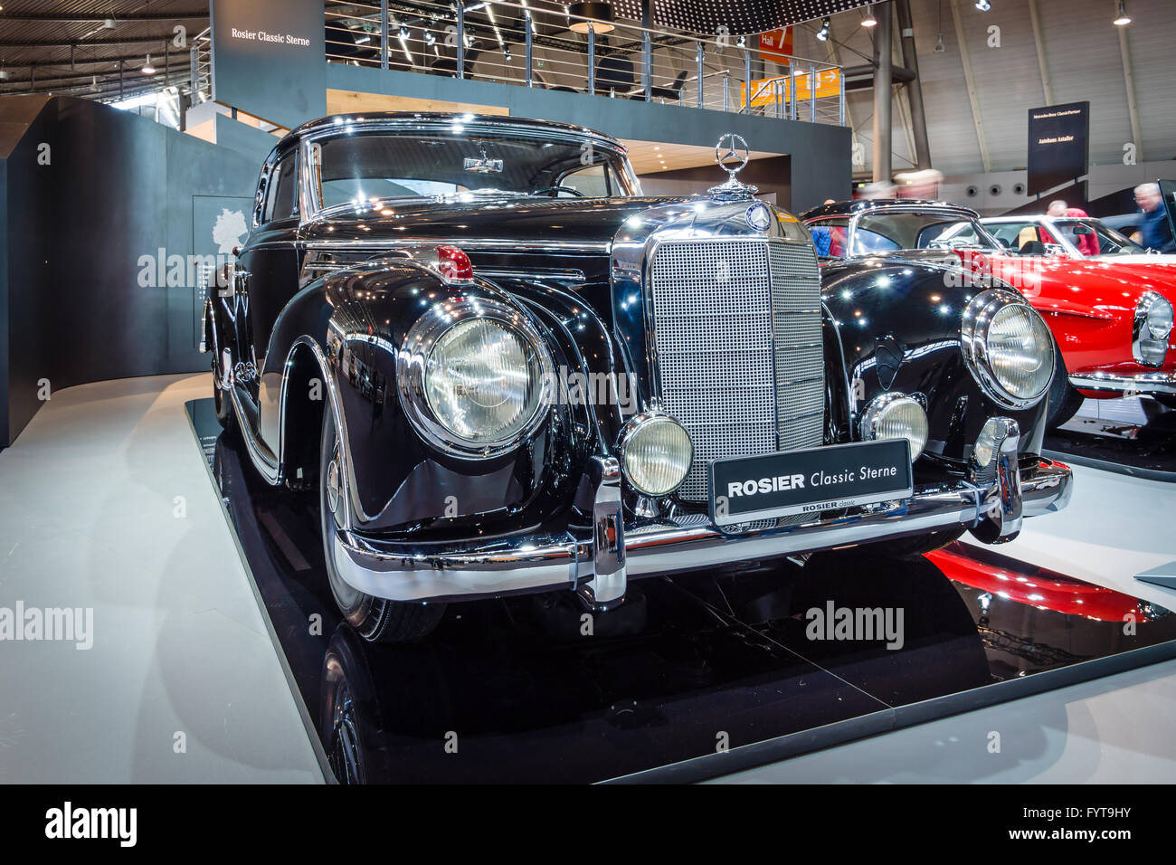Mercedes benz 300 sc coupe hi-res stock photography and images - Alamy