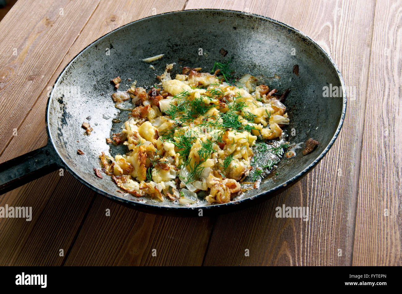 Kasnocken austrian spaetzle austria hi-res stock photography and images ...