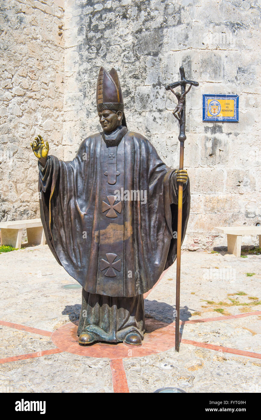 Statue pope urban ii in hi-res stock photography and images - Alamy