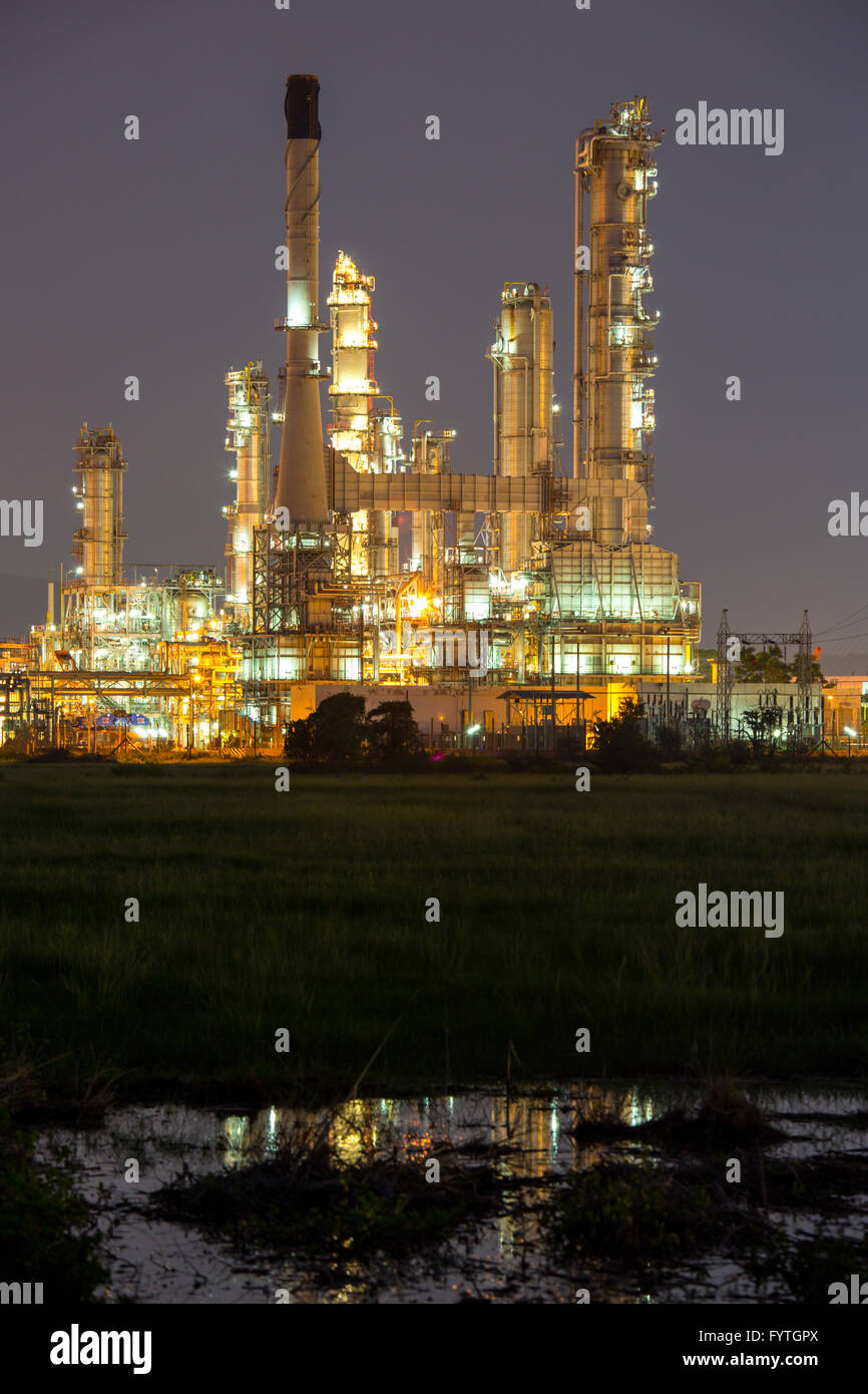 Oil Refinery Factory Stock Photo - Alamy