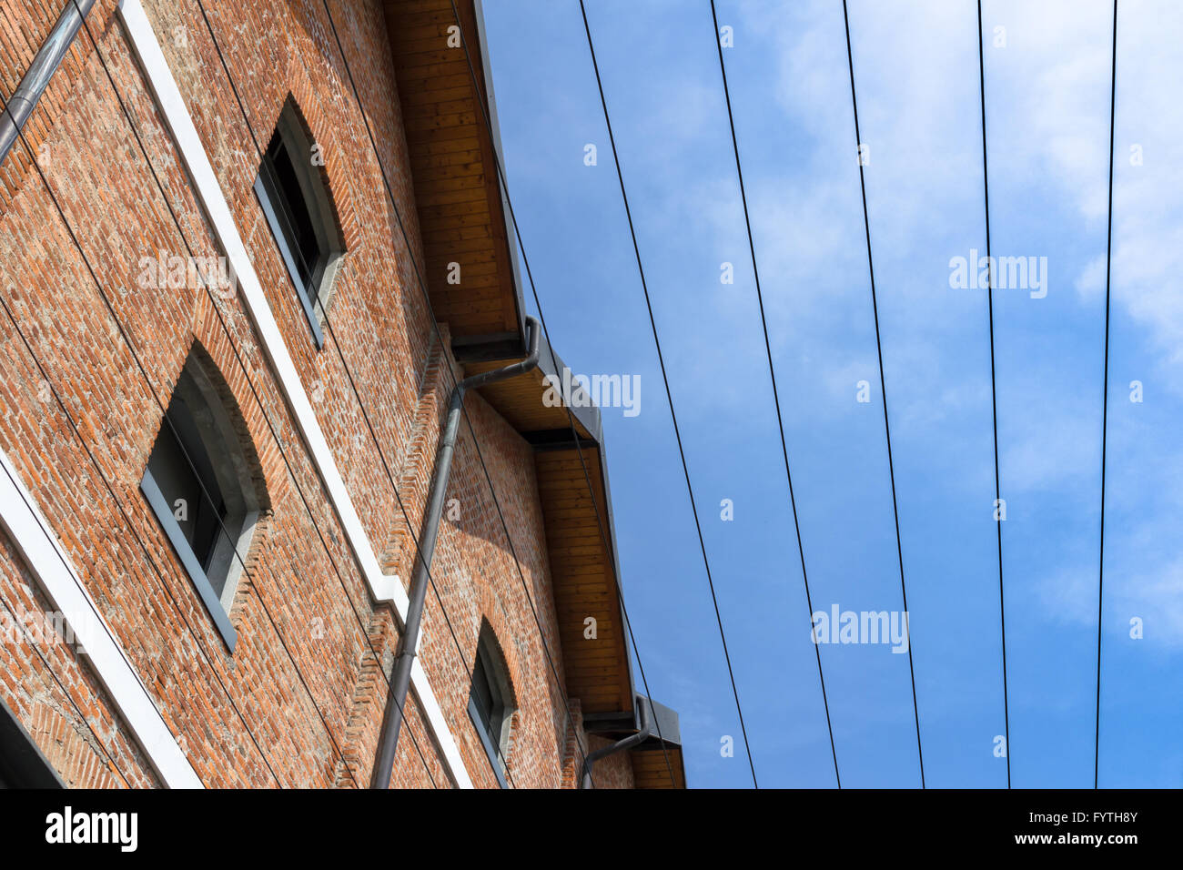 Electric cables house facade hi-res stock photography and images - Alamy