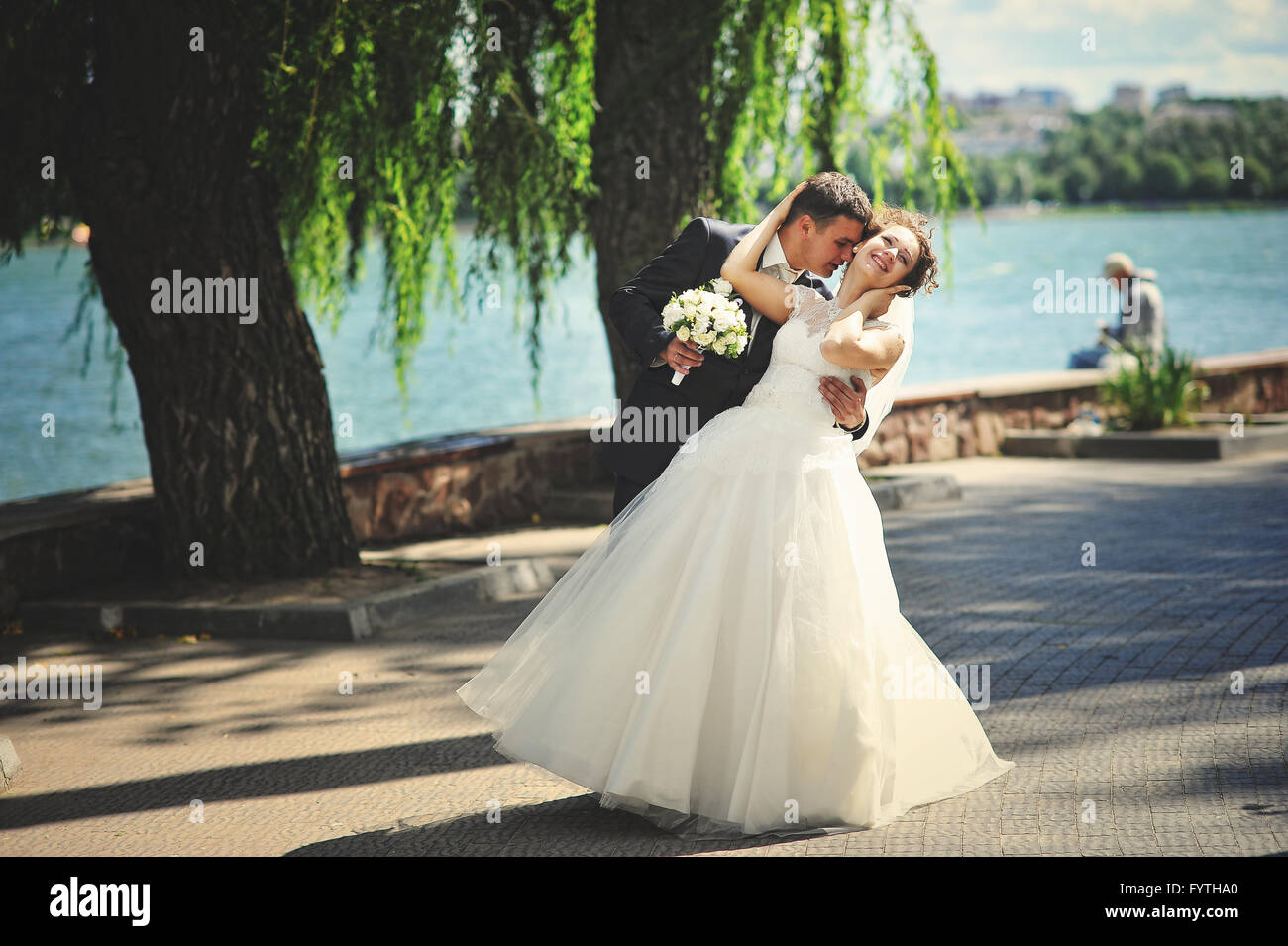 Man kissing the neck hi-res stock photography and images - Alamy