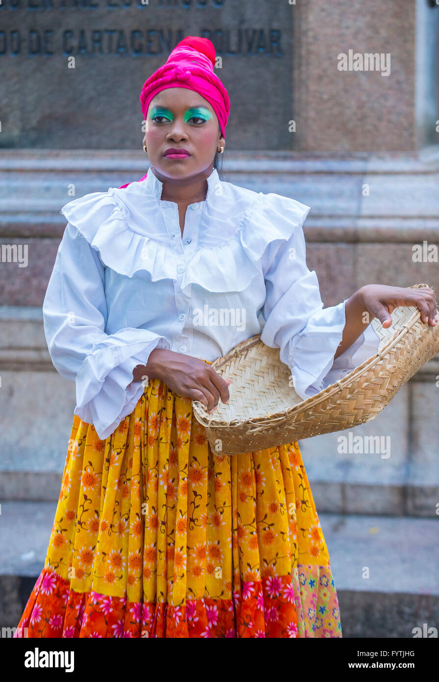 Street performer in Cartagena Colombia Stock Photo - Alamy