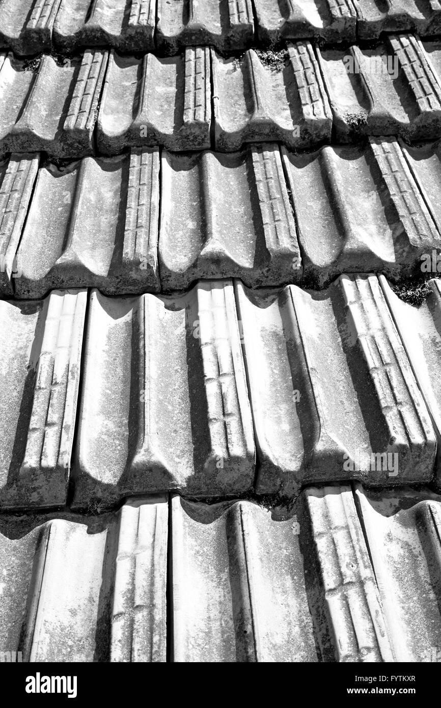 old roof in italy texture of diagonal architecture Stock Photo - Alamy