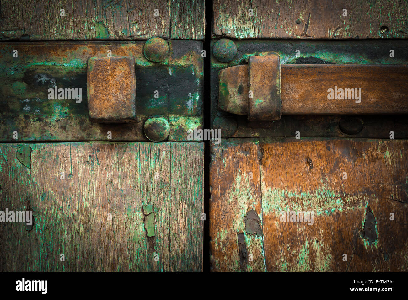 Medieval latch hi-res stock photography and images - Alamy