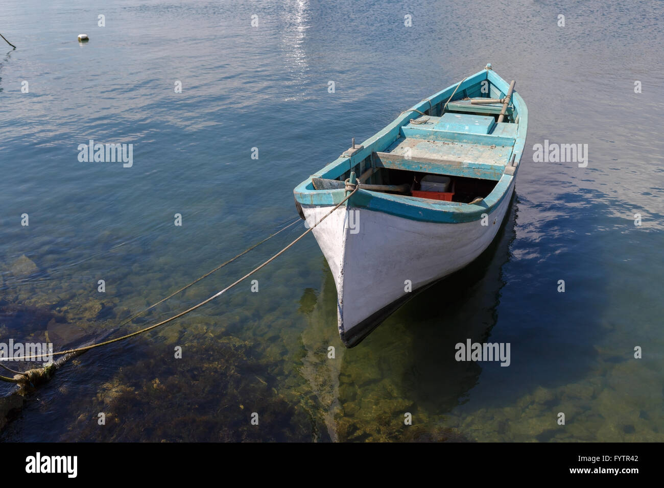 Old rowboat hi-res stock photography and images - Alamy