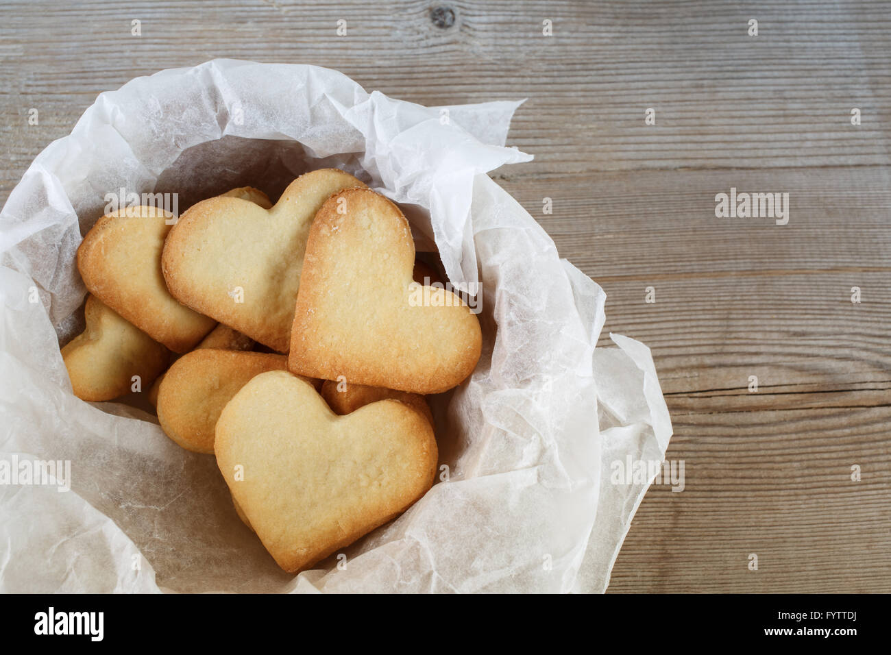 Wrapping paper shaped tree hi-res stock photography and images - Alamy