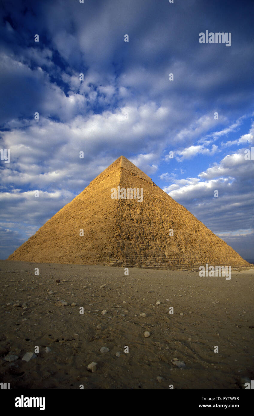 AFRICA EGYPT CAIRO GIZA PYRAMIDS Stock Photo - Alamy