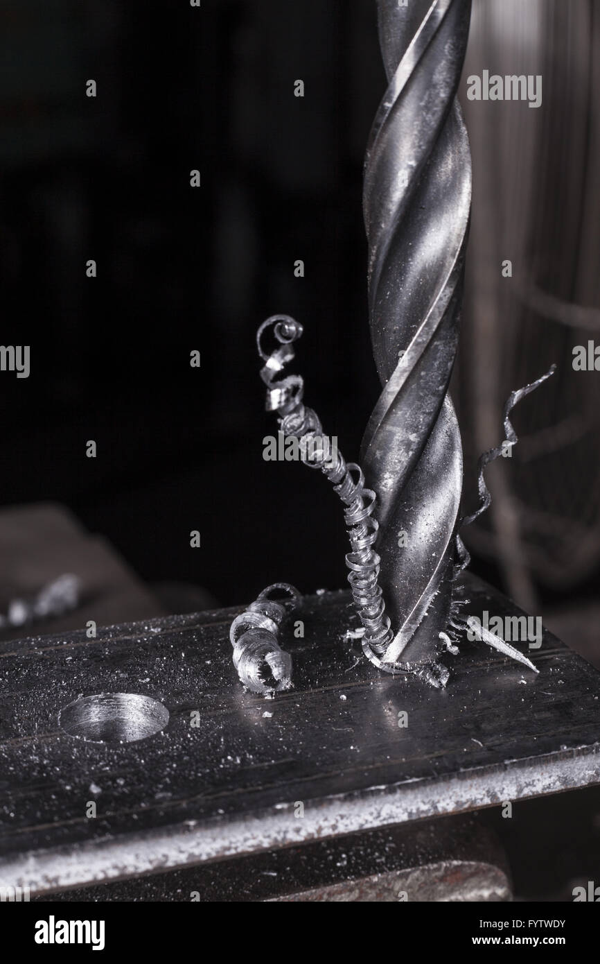 Drilling with cooling hi-res stock photography and images - Alamy