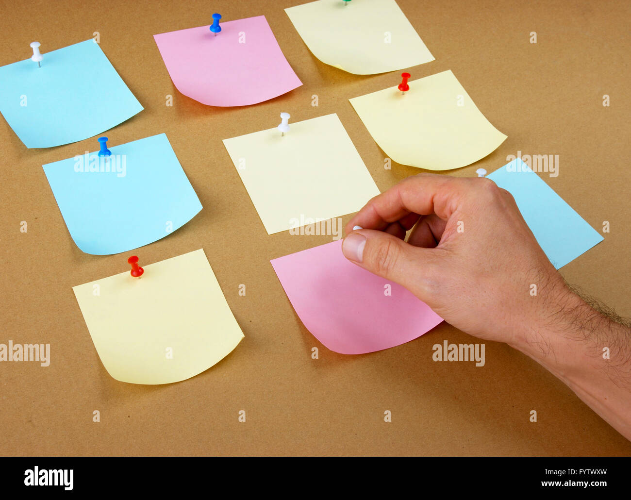 Pinning note hi-res stock photography and images - Alamy