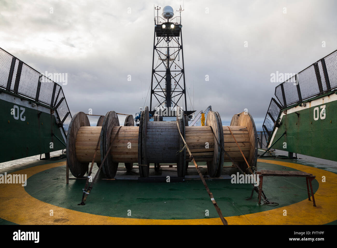 Helicopter Deck Stock Photos & Helicopter Deck Stock Images - Alamy