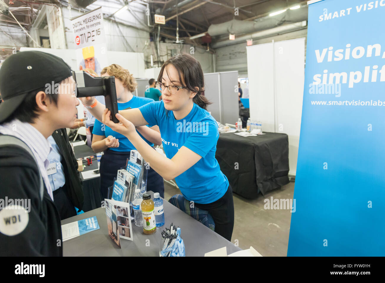 New labs hi-res stock photography and images - Alamy