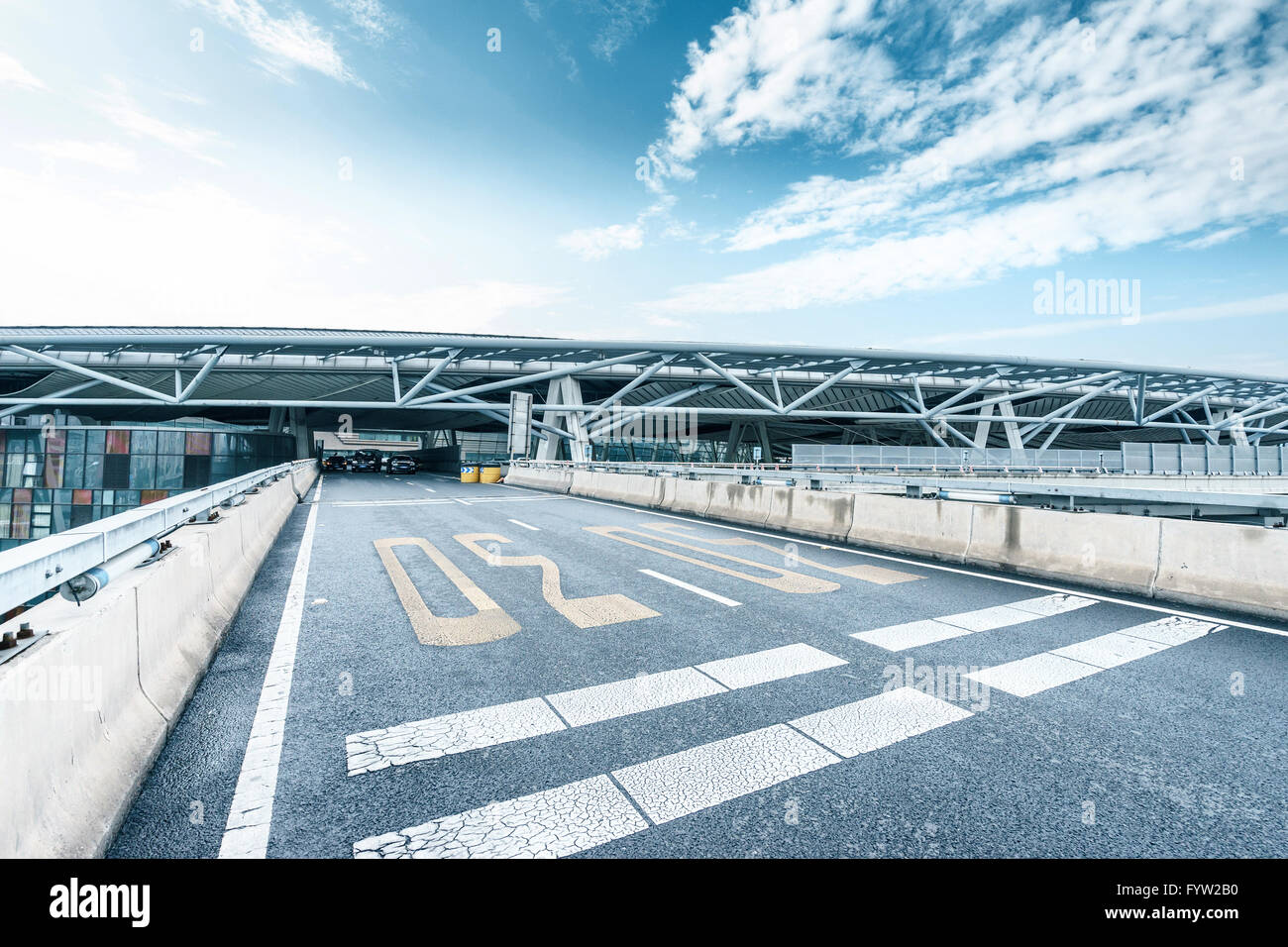 See through buildings hi-res stock photography and images - Alamy