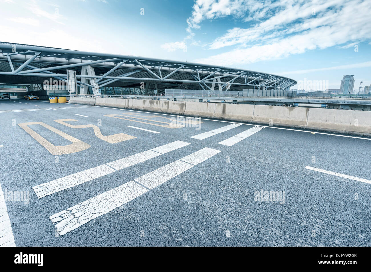 See through buildings hi-res stock photography and images - Alamy