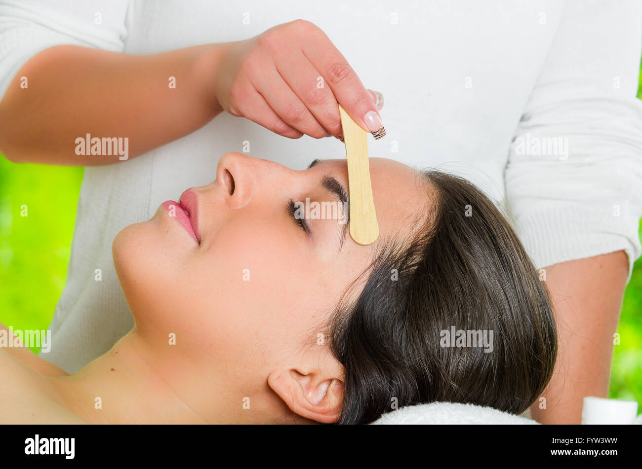 Asian beauty salon waxing hi-res stock photography and images - Alamy