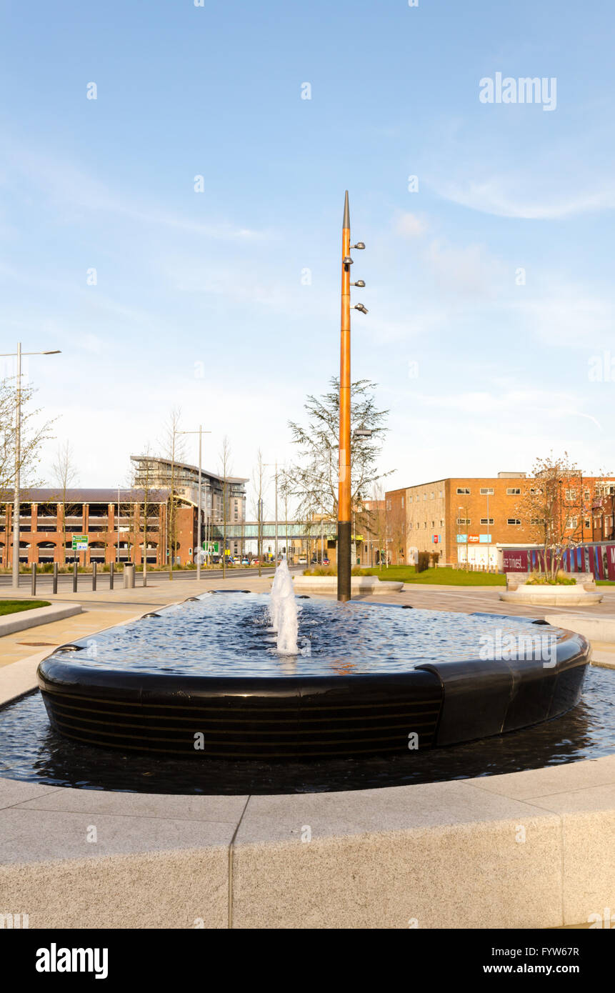 Keel square fountains hi-res stock photography and images - Alamy