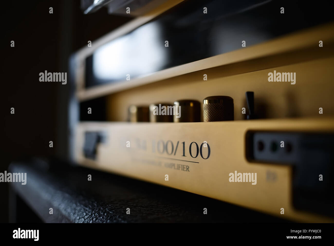 Old stereo system hi-res stock photography and images - Alamy