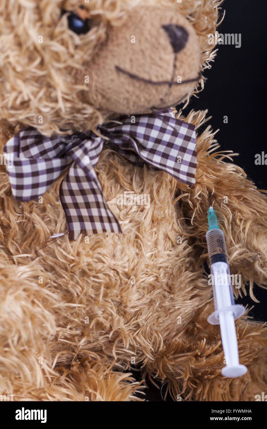 Teddy syringe injection vaccination hi-res stock photography and images ...
