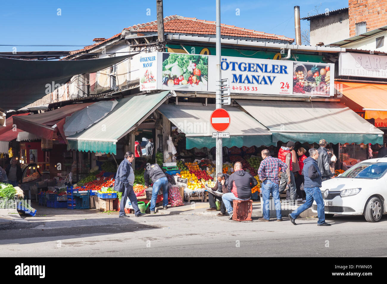 Izmir turkey shopping street hi-res stock photography and images - Alamy
