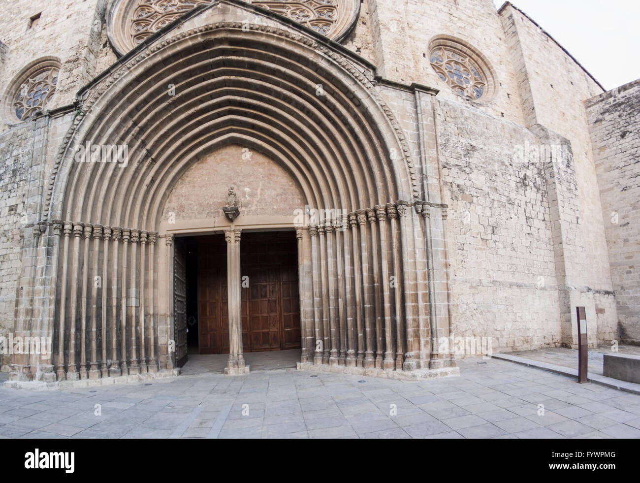 Old curch hi-res stock photography and images - Alamy