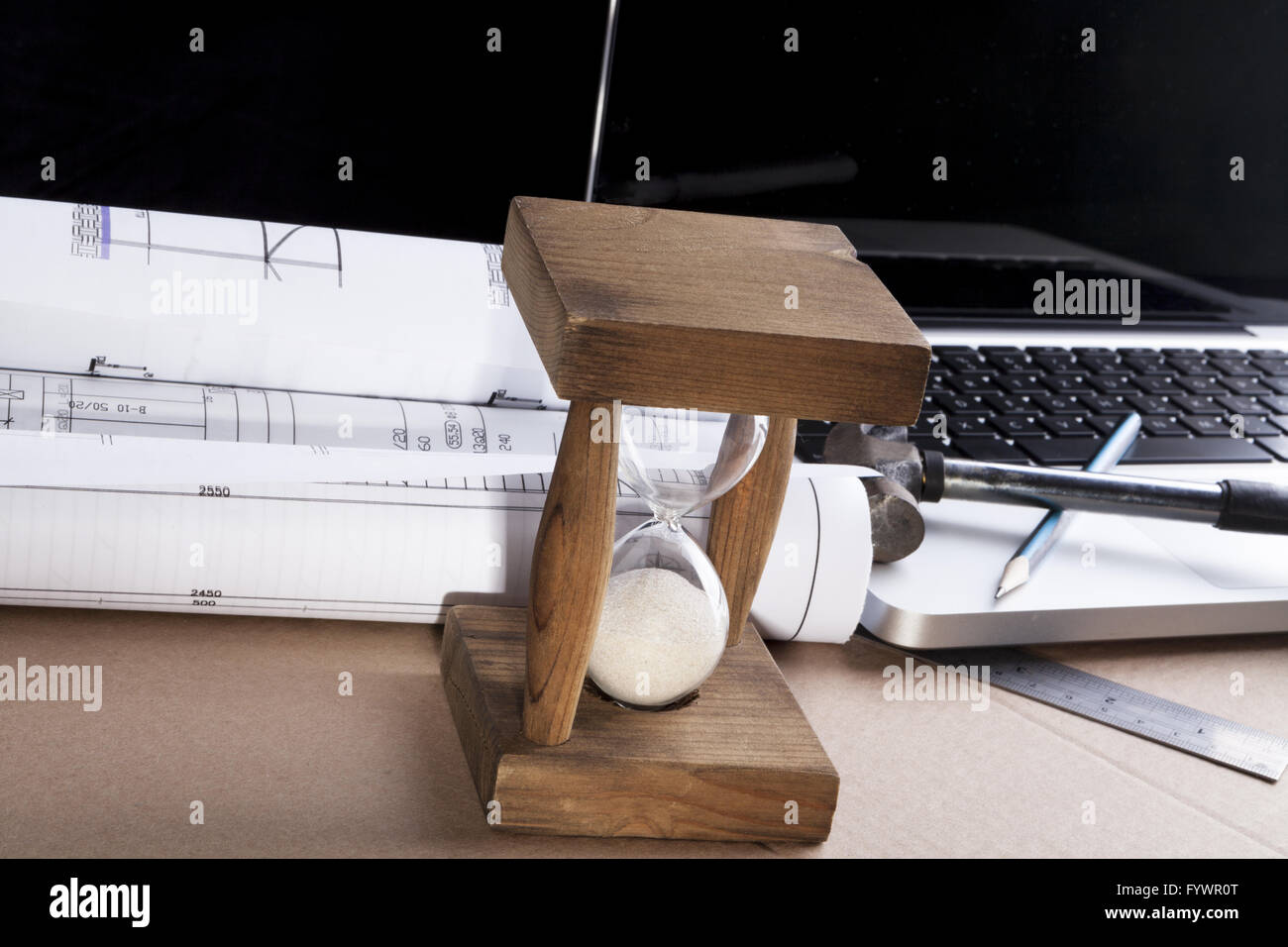 Hourglass measurements hi-res stock photography and images - Alamy