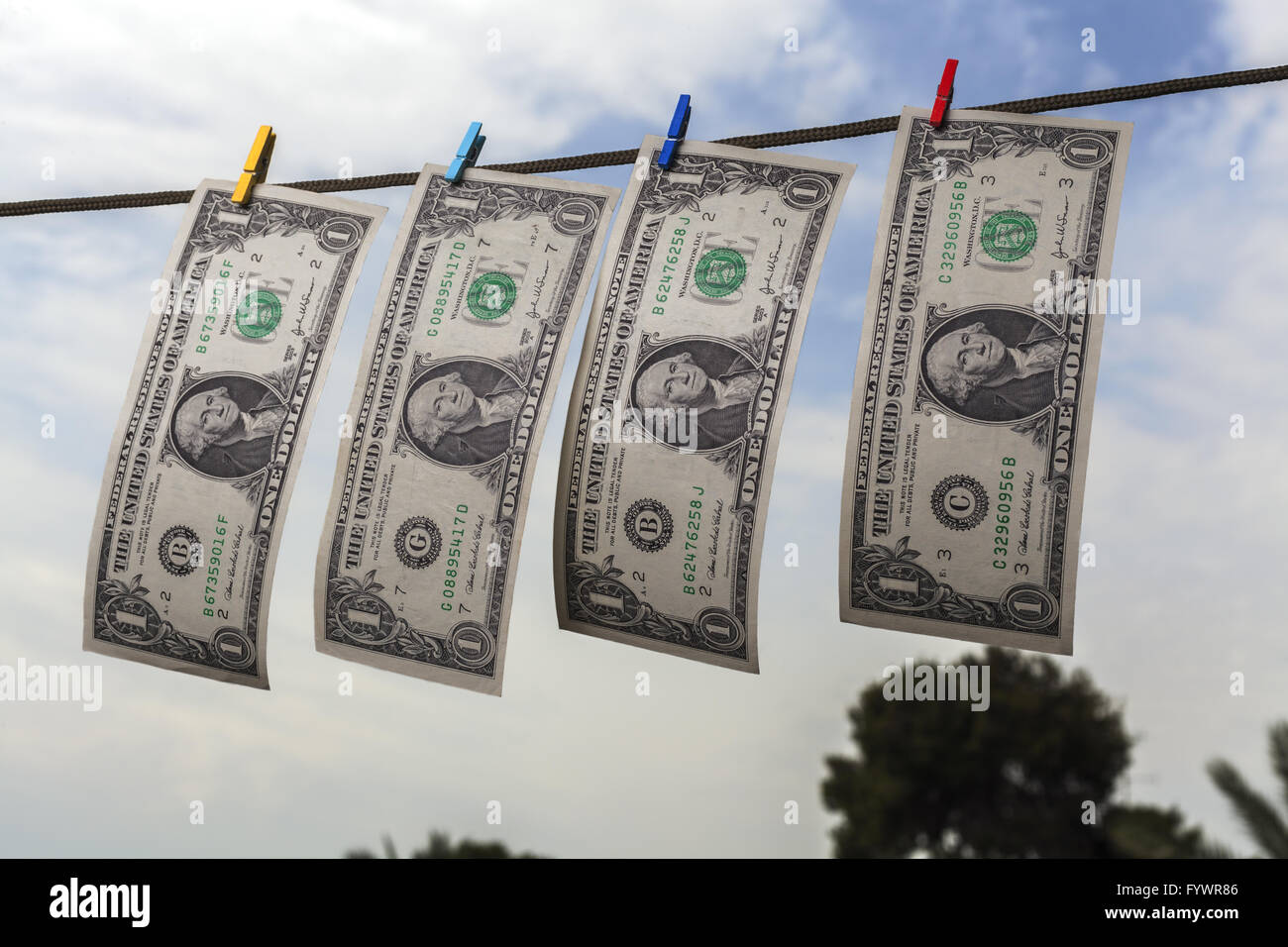 Currency drying hi-res stock photography and images - Alamy