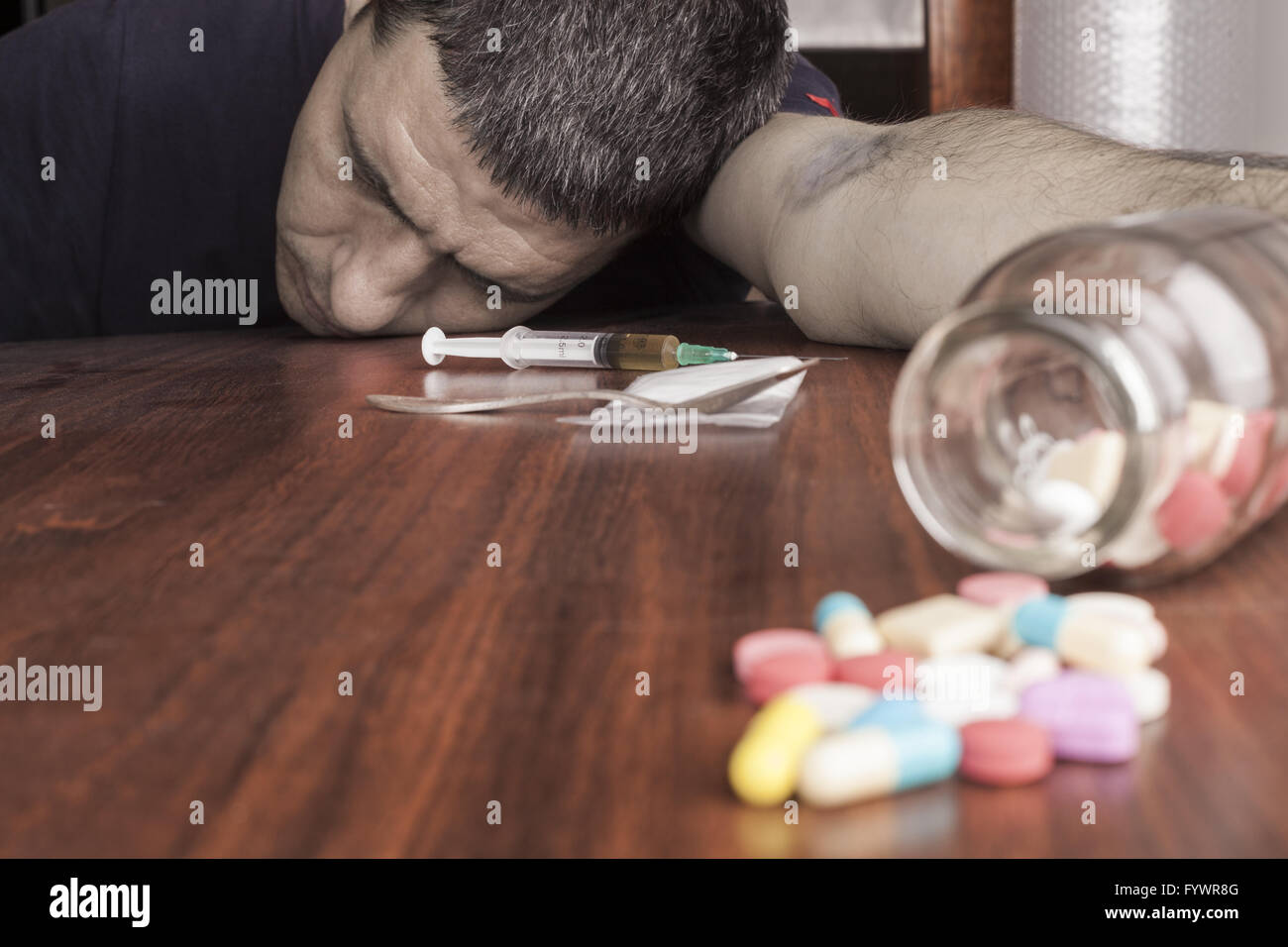 Death overdose unconscious hi-res stock photography and images - Alamy