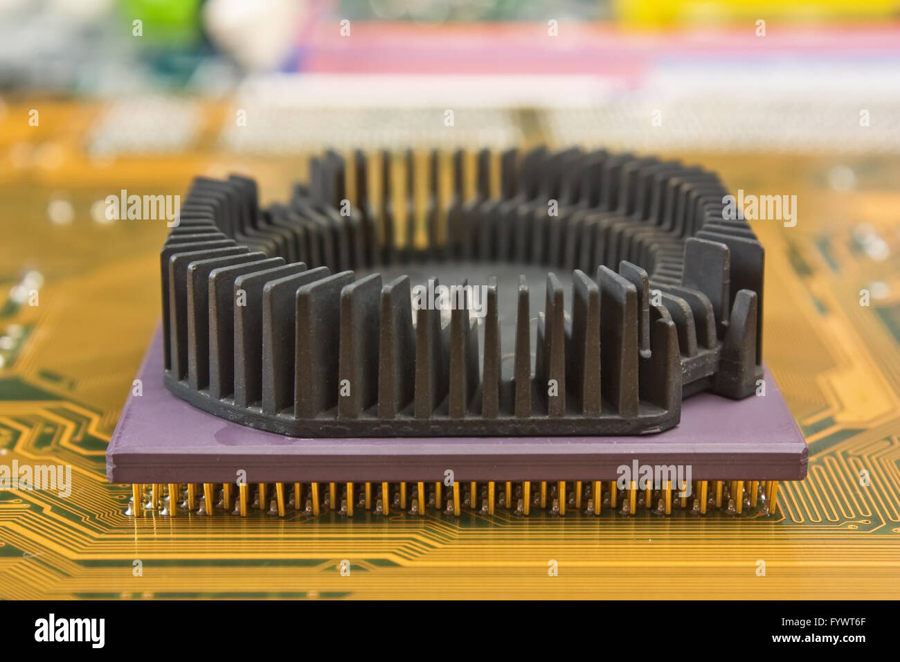 Silicon chip hi-res stock photography and images - Alamy
