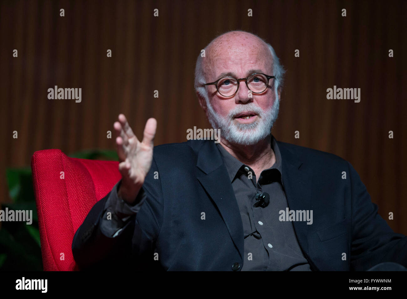 Pulitzer Prize-winning photographer David Hume Kennerly speaks about ...