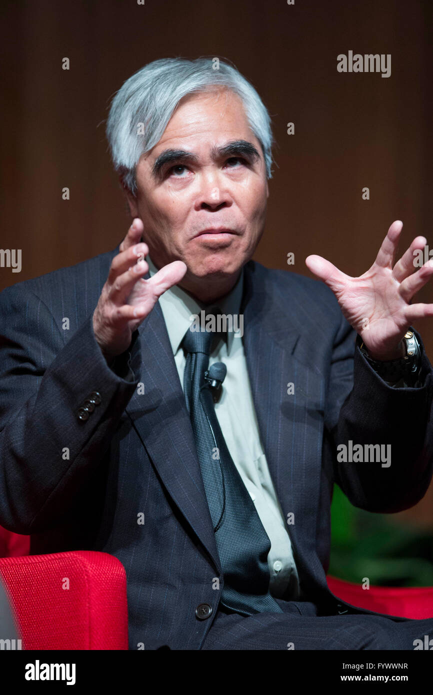 Pulitzer Prize-winning photographer Nick Ut speaks about his career and ...