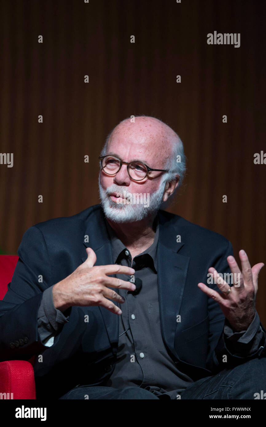 Pulitzer Prize-winning photographer David Hume Kennerly speaks about ...