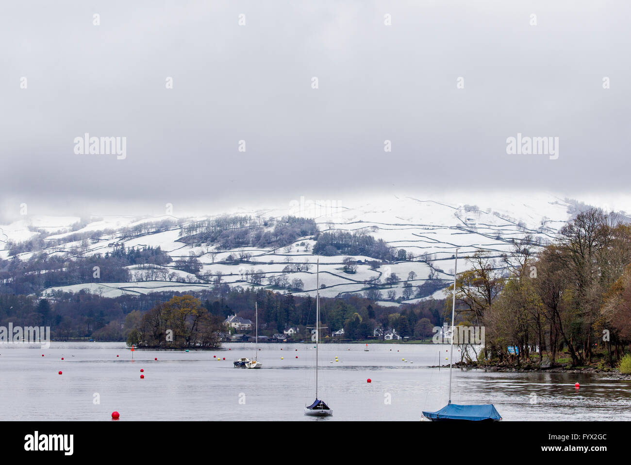 Lake Windermere Cumbria 28th April 2016 UK Weather 4.30pm clouds clear ...