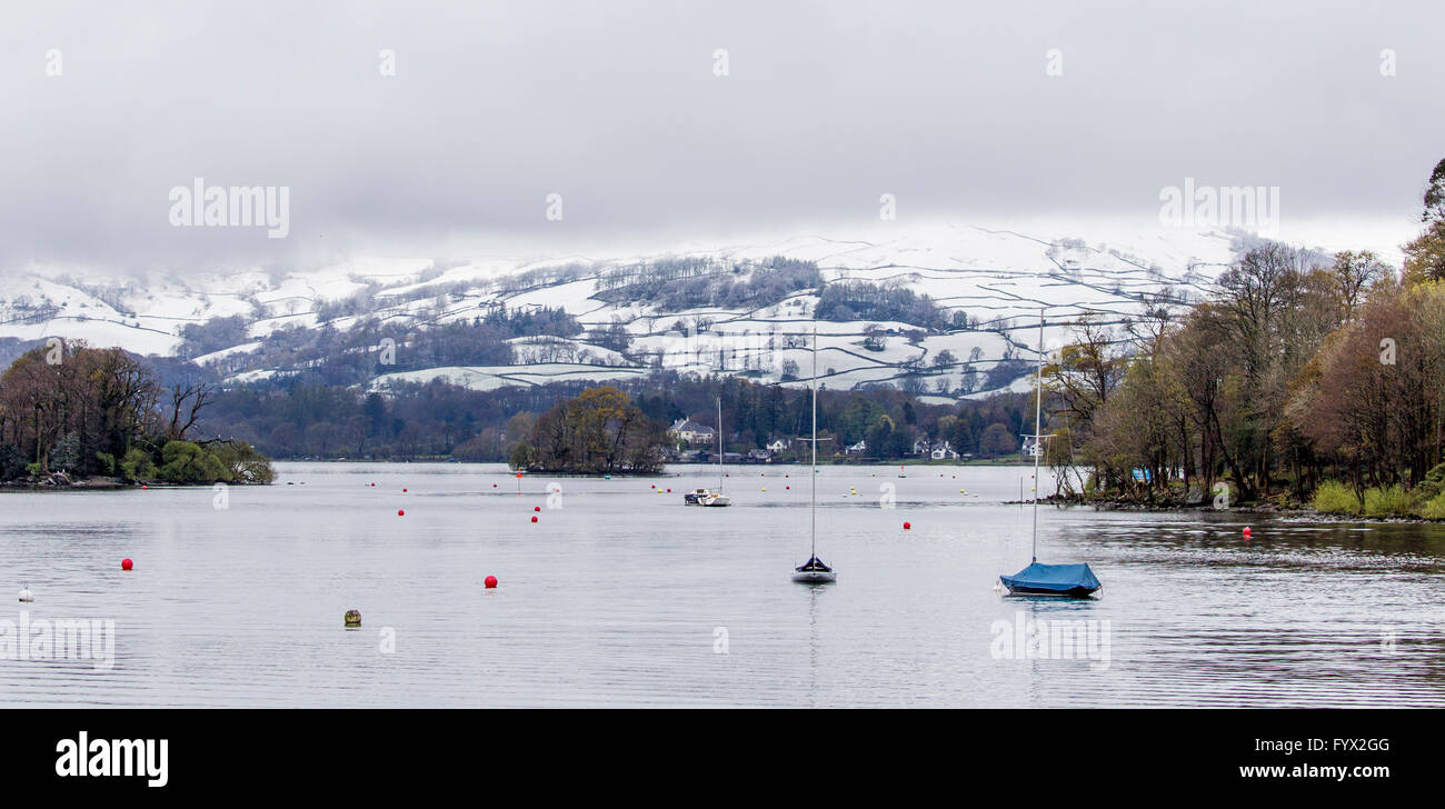 Lake Windermere Cumbria 28th April 2016 UK Weather 4.30pm clouds clear ...
