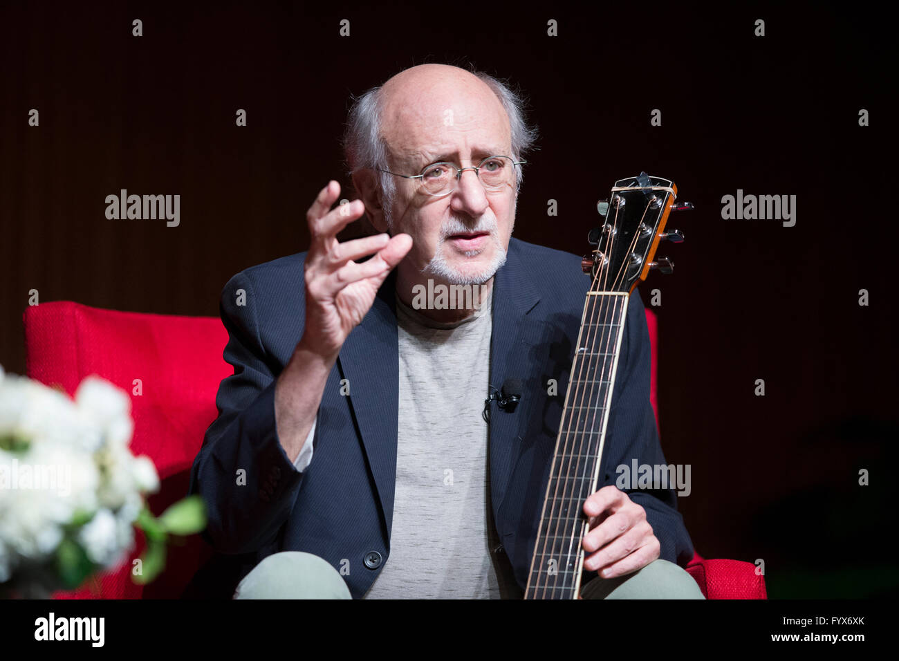 Peter yarrow hi-res stock photography and images - Alamy
