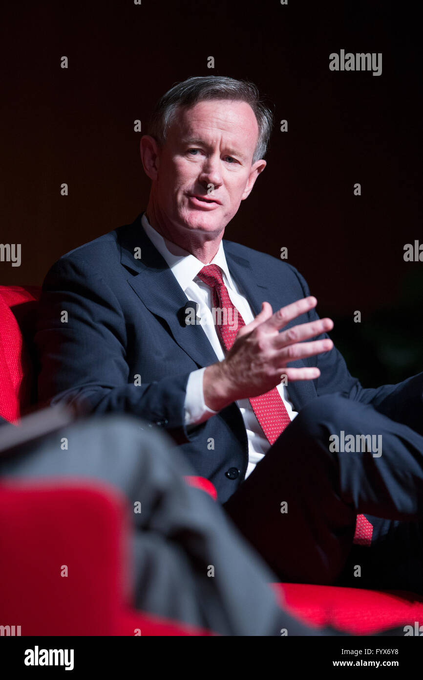 Admiral william mcraven hi-res stock photography and images - Alamy