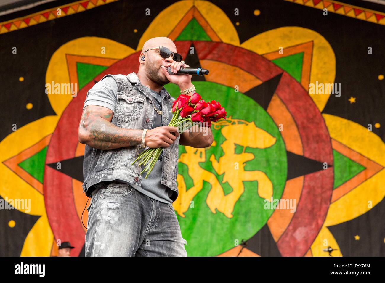 New Orleans, Louisiana, USA. 28th Apr, 2016. Rapper FLO RIDA performs ...