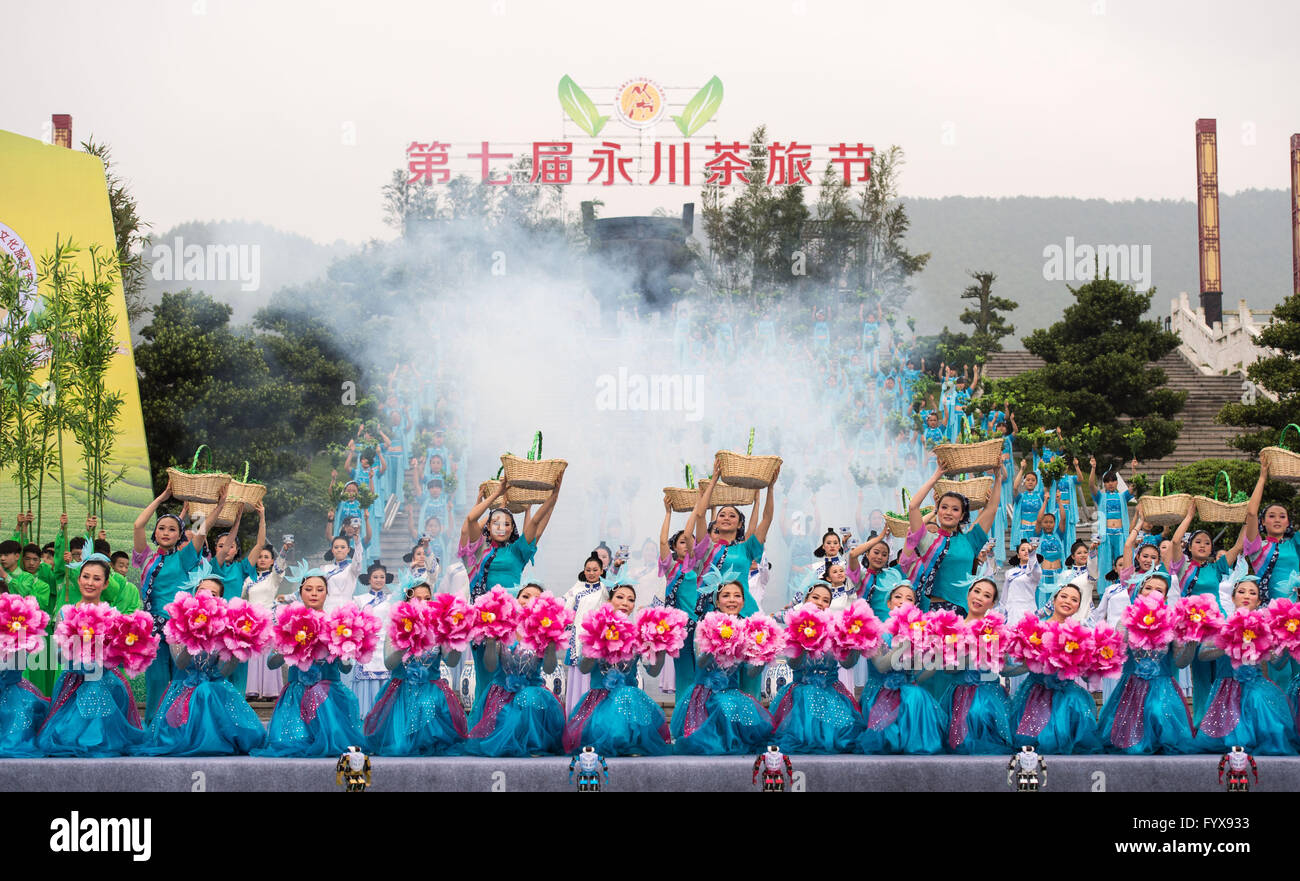 Chongqing. 29th Apr, 2016. Local people stage a performmance for the ...
