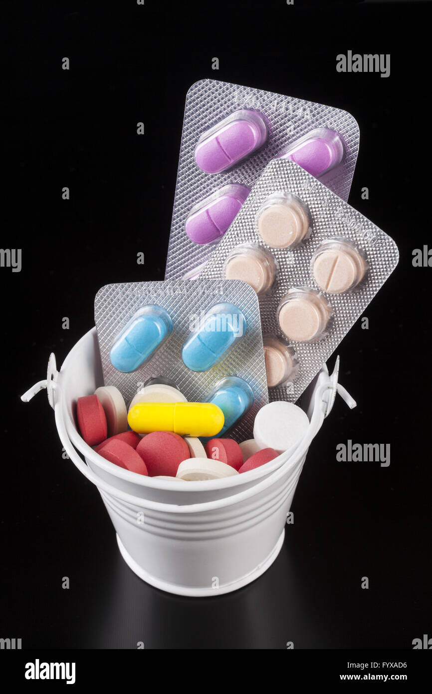 Pain bucket hi-res stock photography and images - Alamy