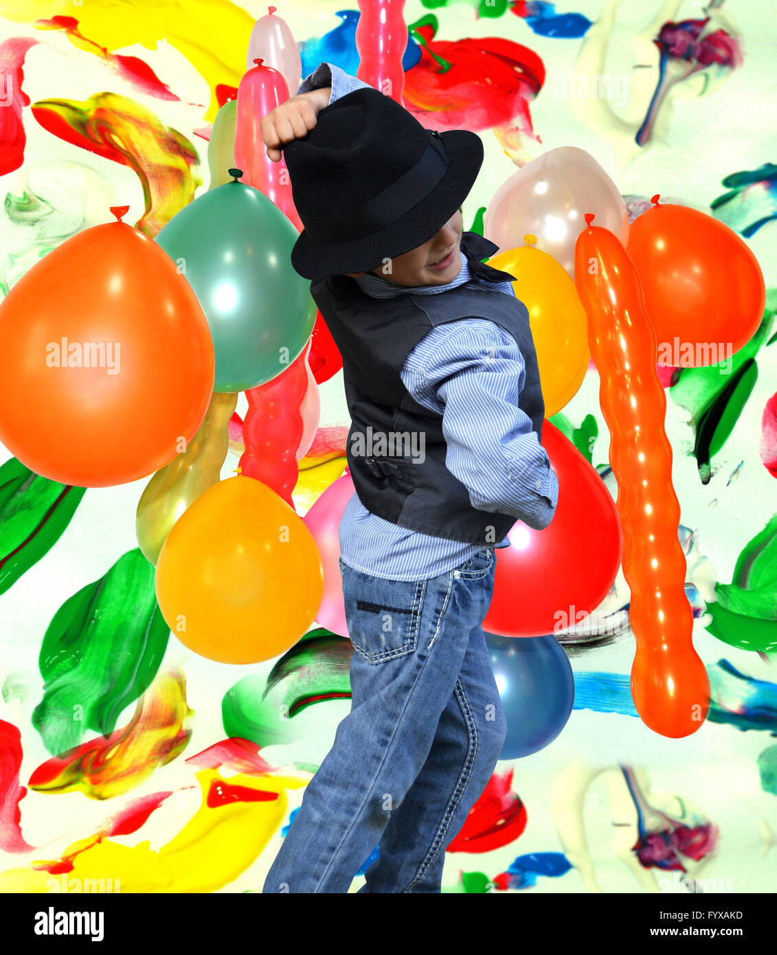 Dancing kid hi-res stock photography and images - Alamy