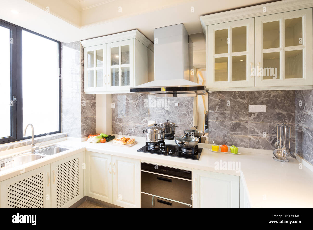 Moder hi-res stock photography and images - Alamy