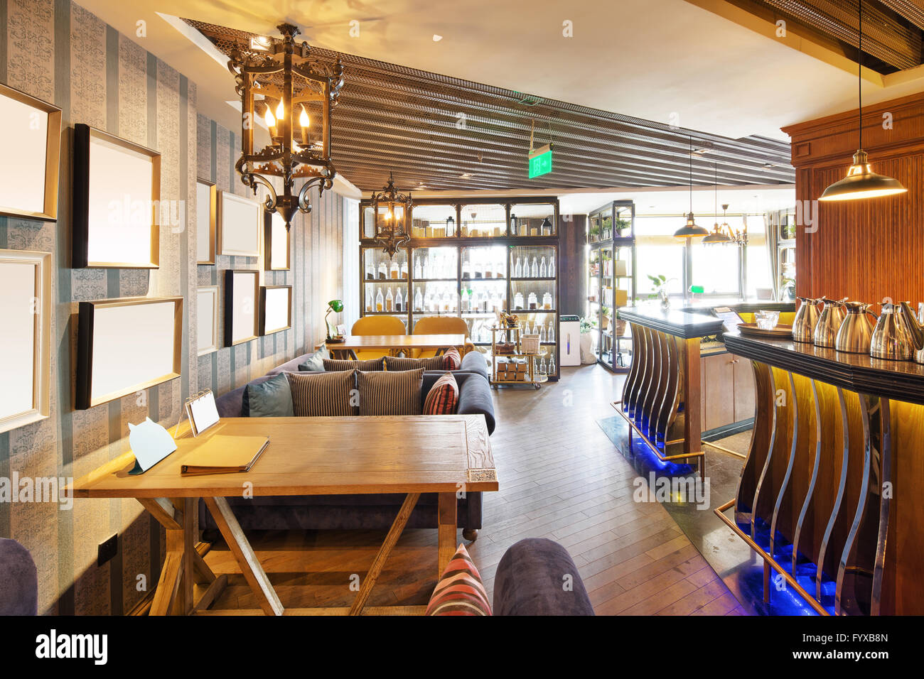Cafe interior hi-res stock photography and images - Alamy