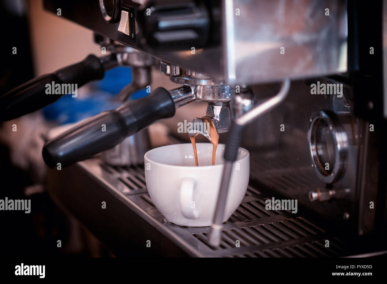 Steel counter cafe hi-res stock photography and images - Alamy