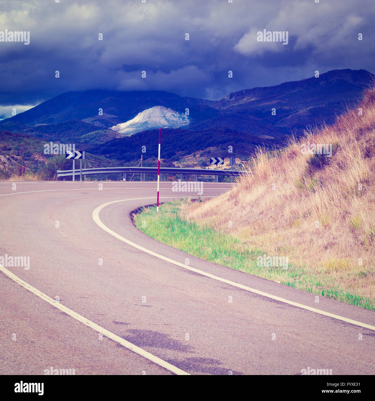 Cyclone canyon hi-res stock photography and images - Alamy